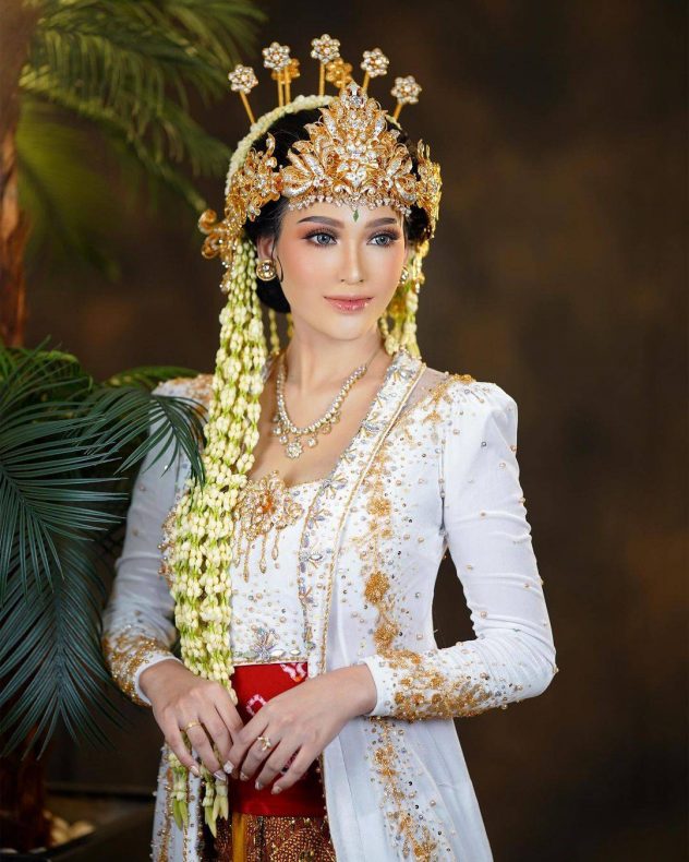 Sejarah Siger Sunda: Mahkota yang Tidak Pernah Ketinggalan Zaman ...